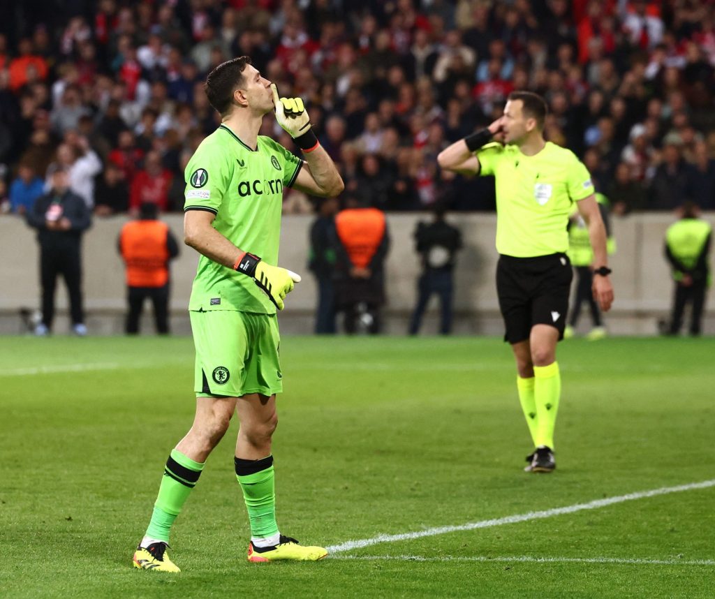 SHOCKING RED CARD ESCAPE! This Is Why Emiliano Martinez Wasn't Sent Of ...