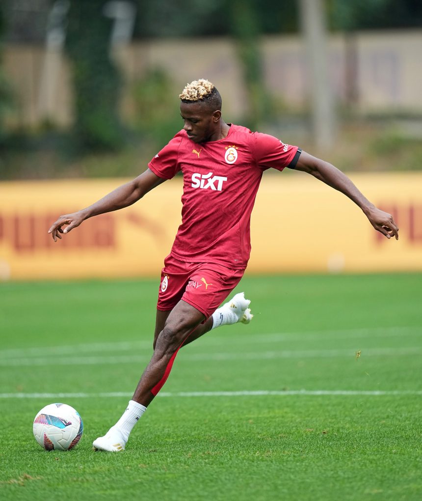VICTOR OSIMHEN: Super Eagles striker fit again, back in training with ...